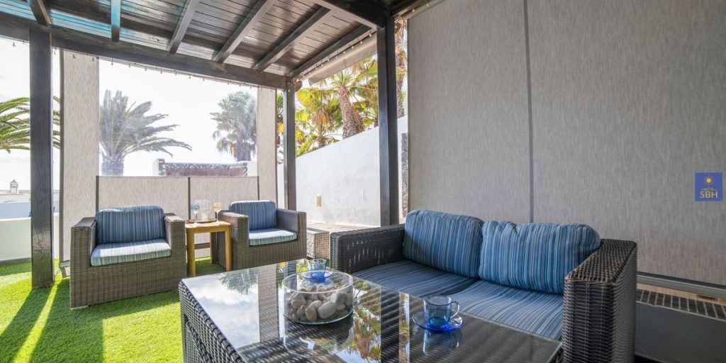 SBHV404 Joelle – Playa Blanca with Fantastic Views with Air Con – Sun ...